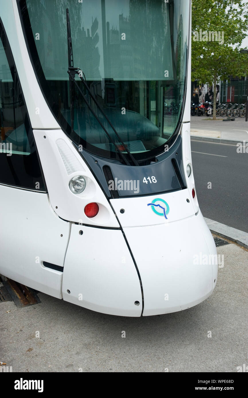 Paris, Tramway T2 Stock Photo - Alamy