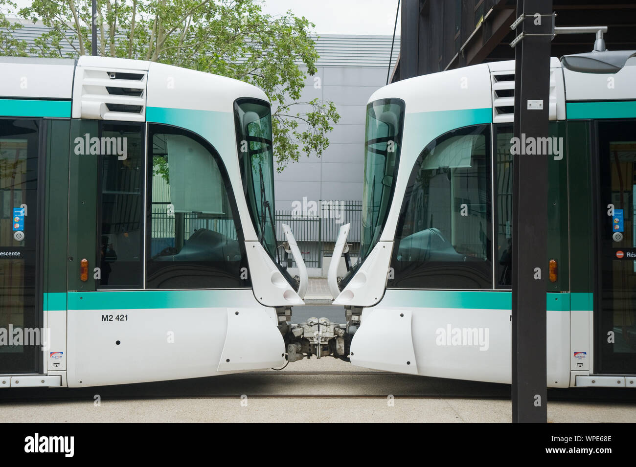 Paris, Tramway T2 Stock Photo - Alamy