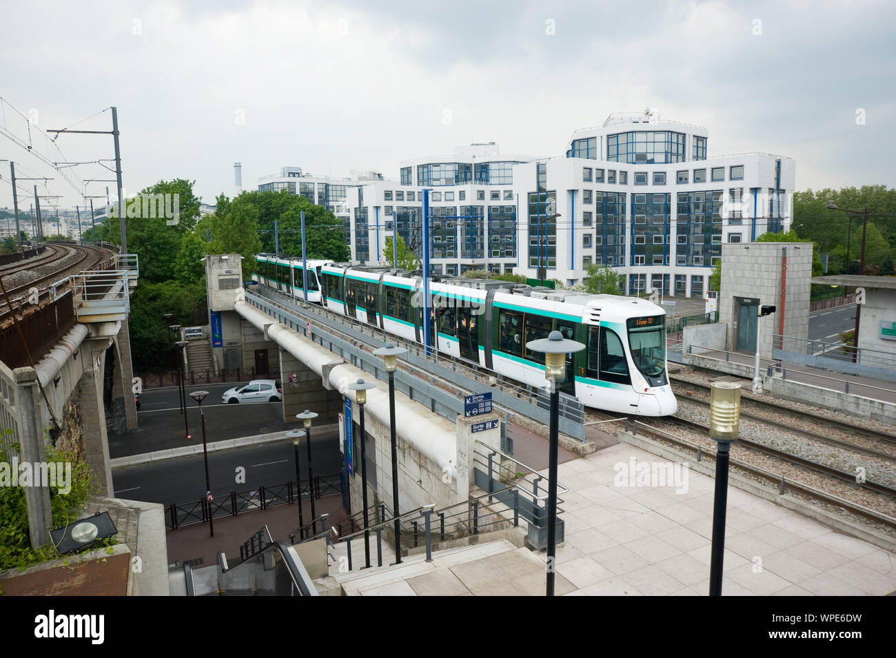 Paris, Tramway T2 Stock Photo - Alamy