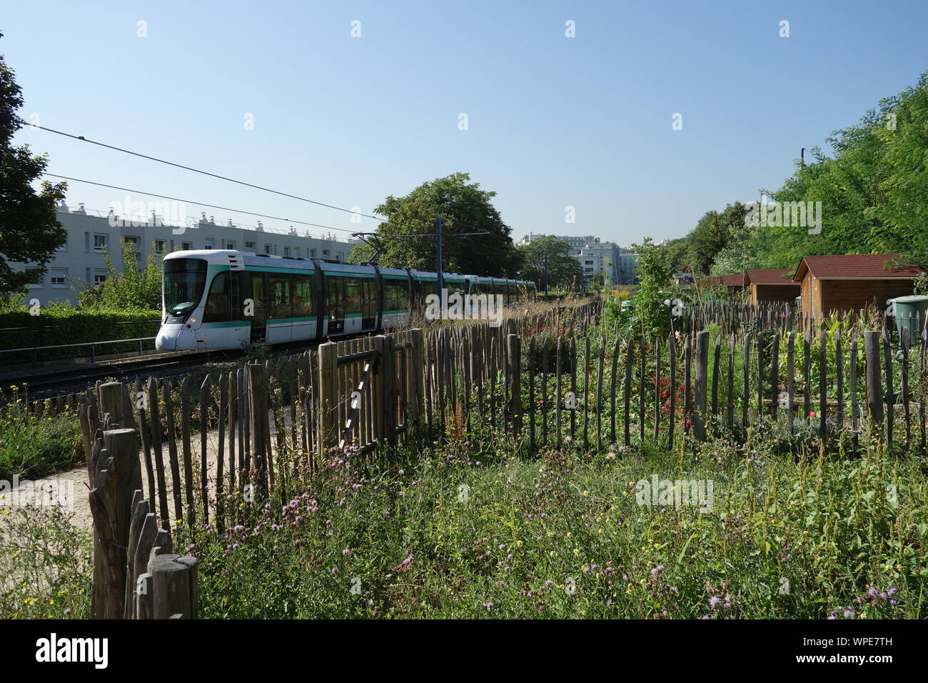 Paris, Tramway T2 Stock Photo - Alamy