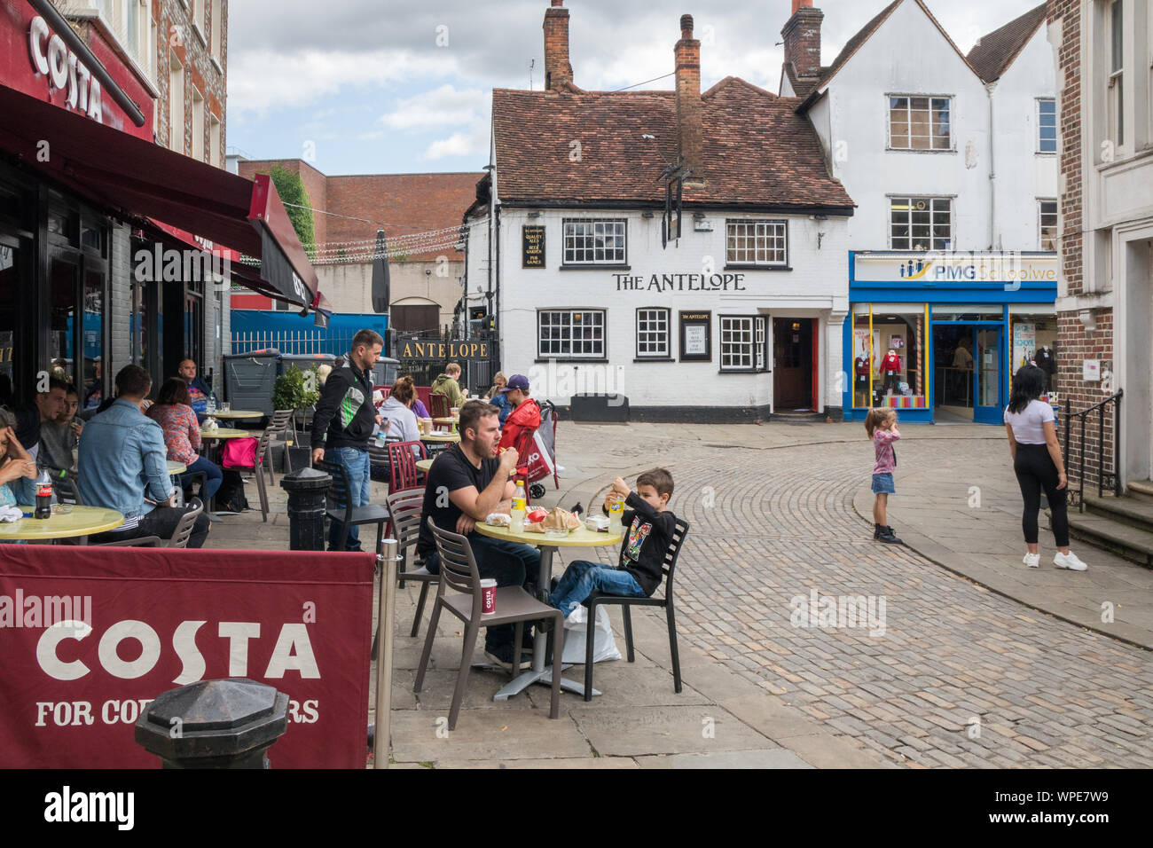 High Wycombe, England - August 15th 2019: People drinking coffee ...