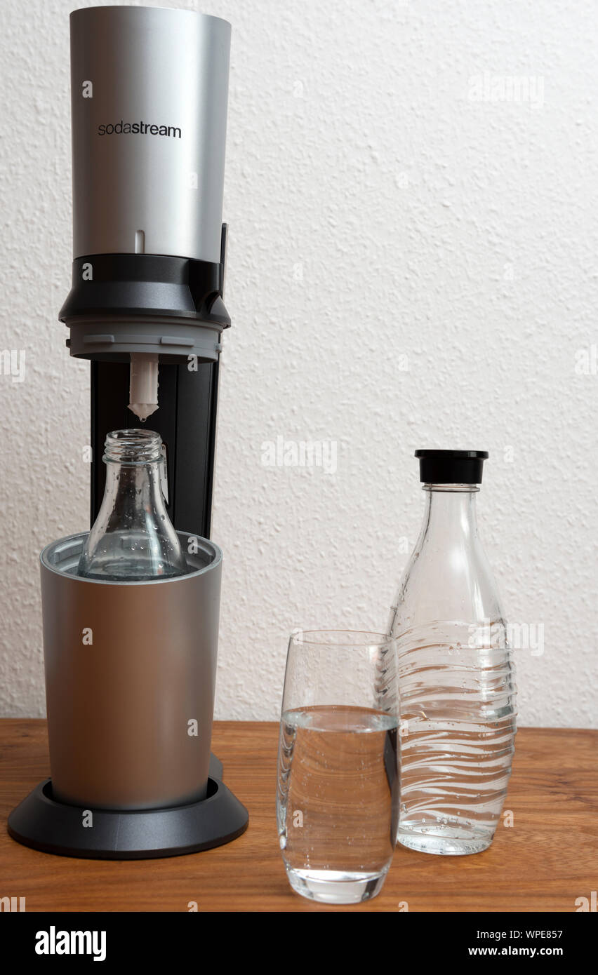 Sodastream hi-res stock photography and images - Alamy