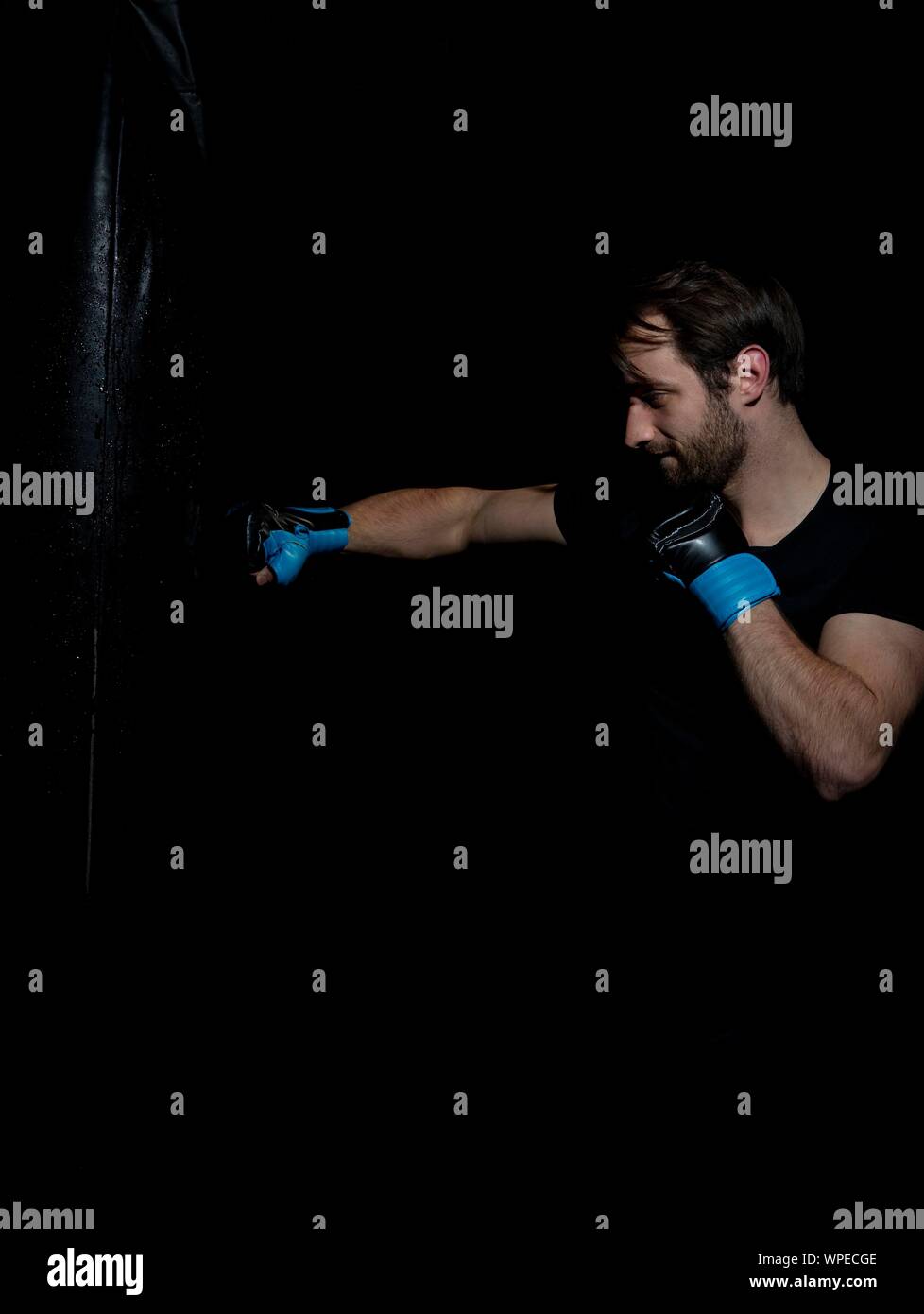 Boxing gym blue hi-res stock photography and images - Alamy