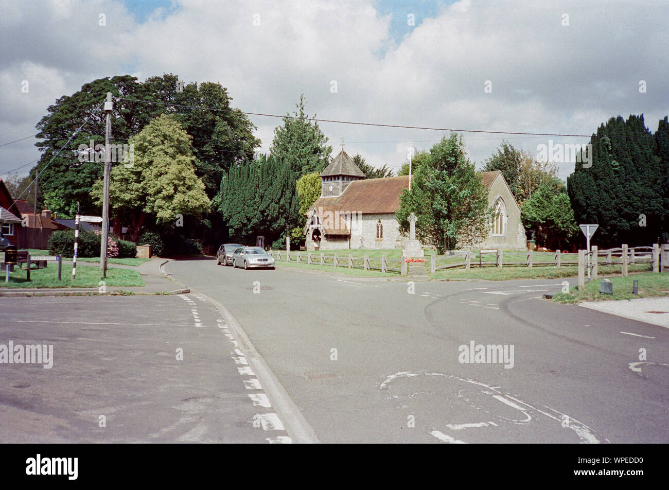 St andrews church medstead alton hi-res stock photography and images ...