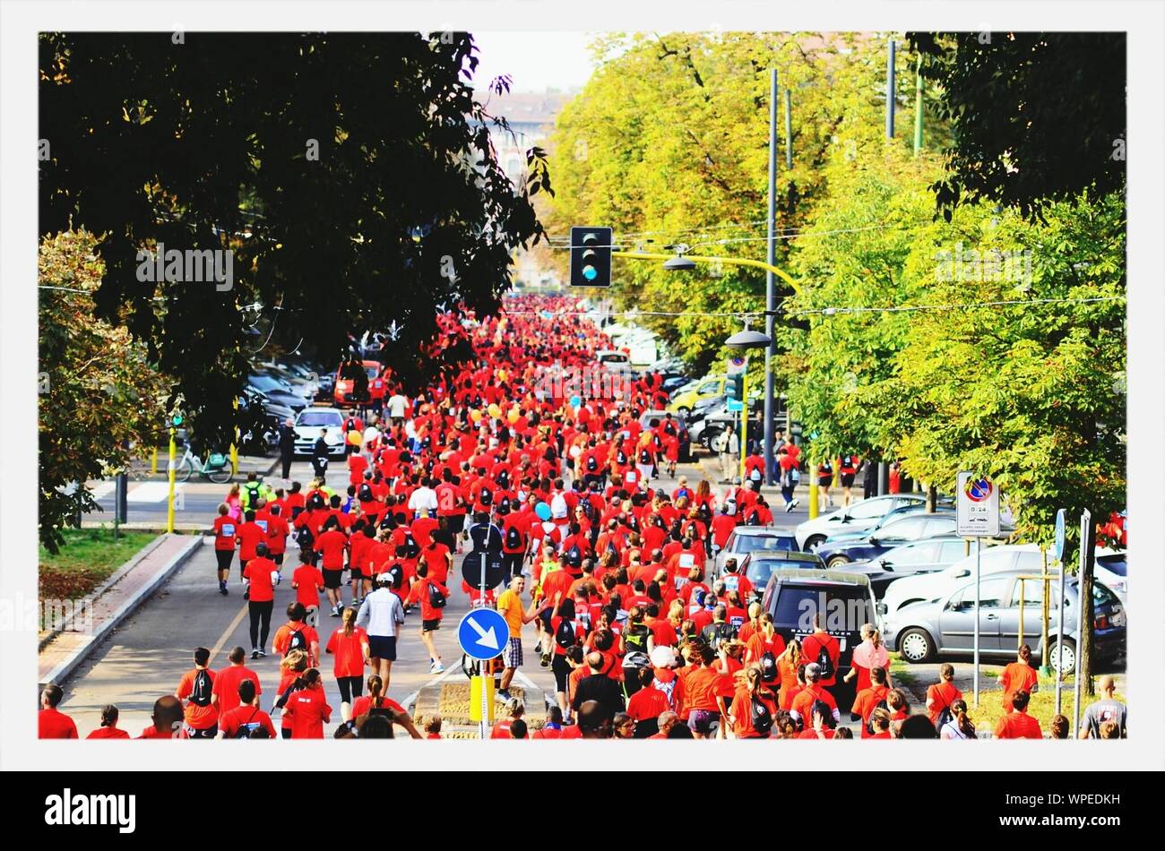 Crowd running hi-res stock photography and images - Alamy