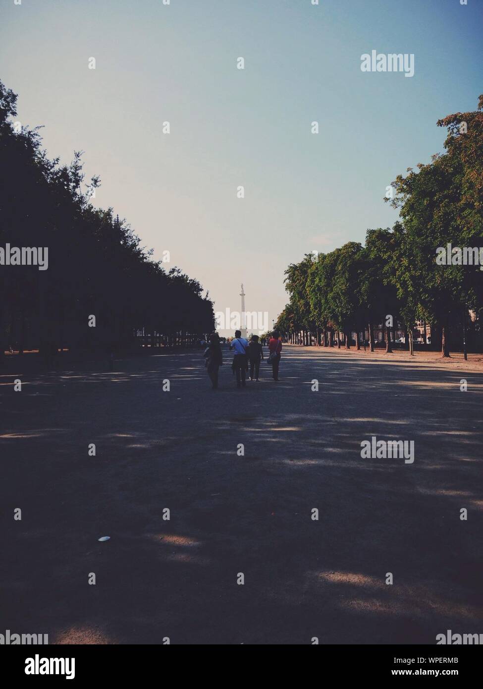 Walking along pavement hi-res stock photography and images - Alamy