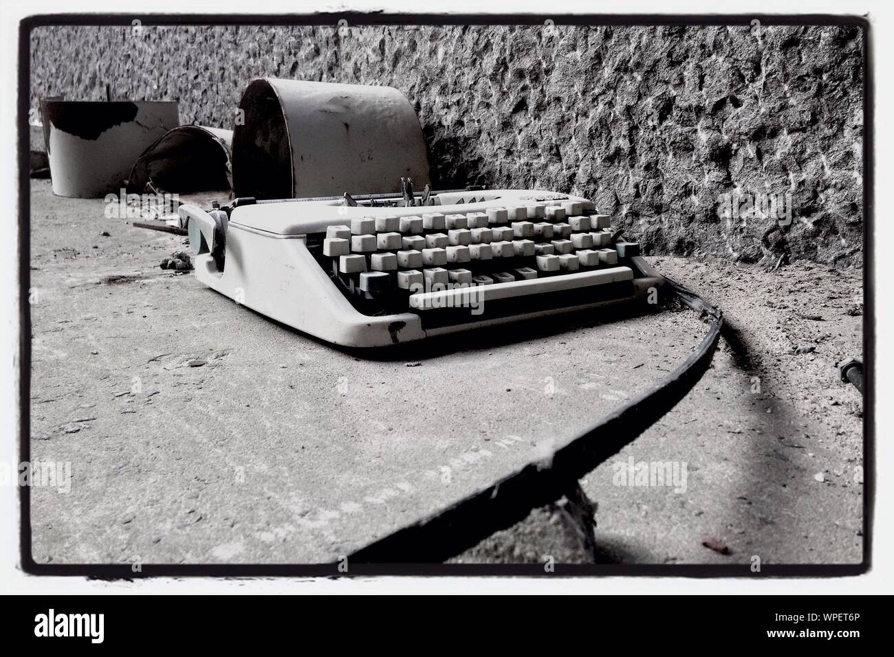 Old typewriter broken hi-res stock photography and images - Alamy