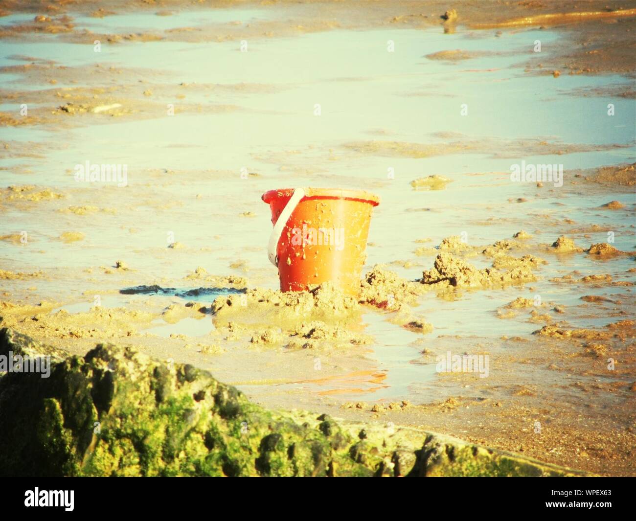 Bucket beach hi-res stock photography and images - Alamy