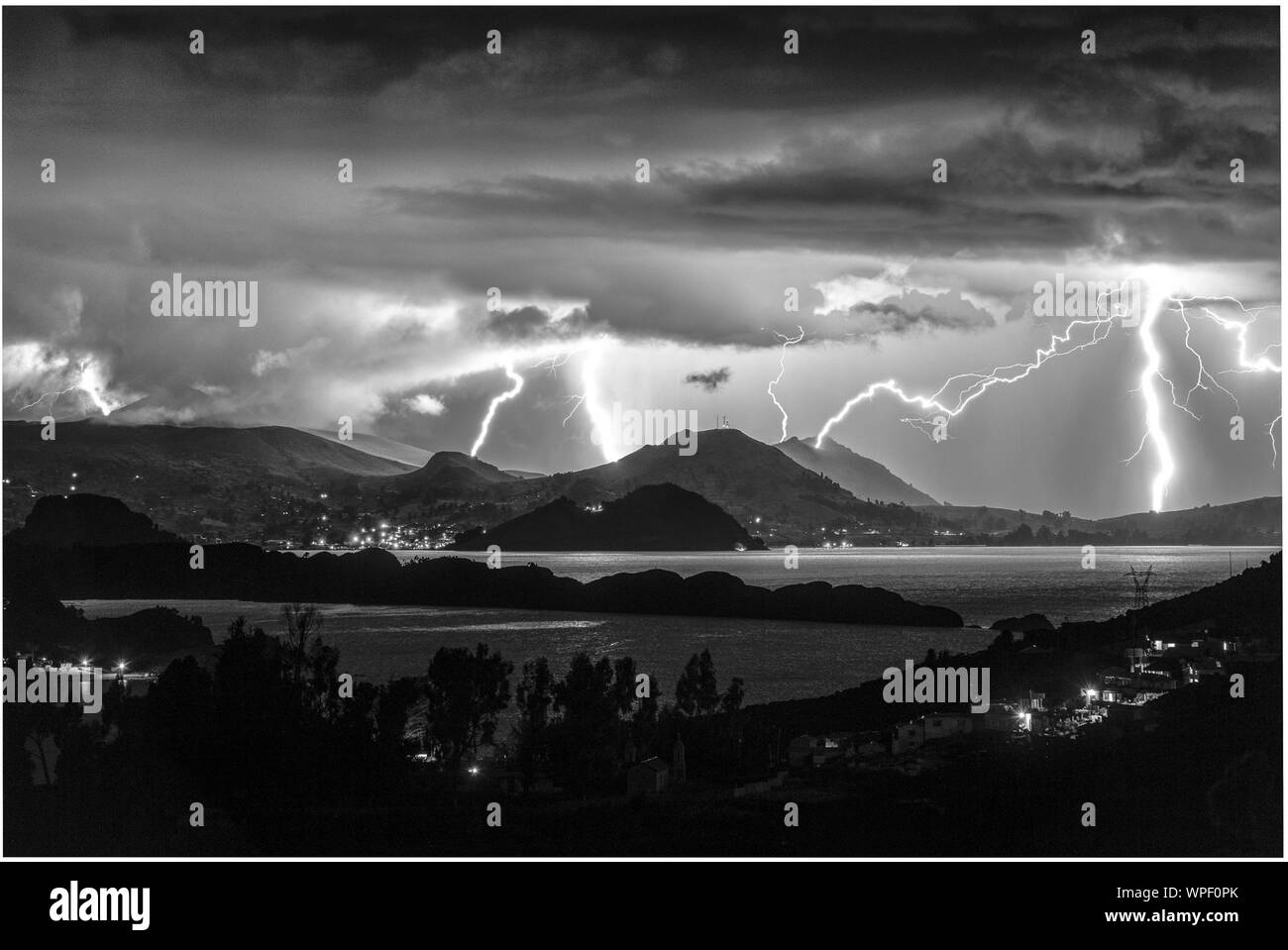 Lightning peak hi-res stock photography and images - Alamy