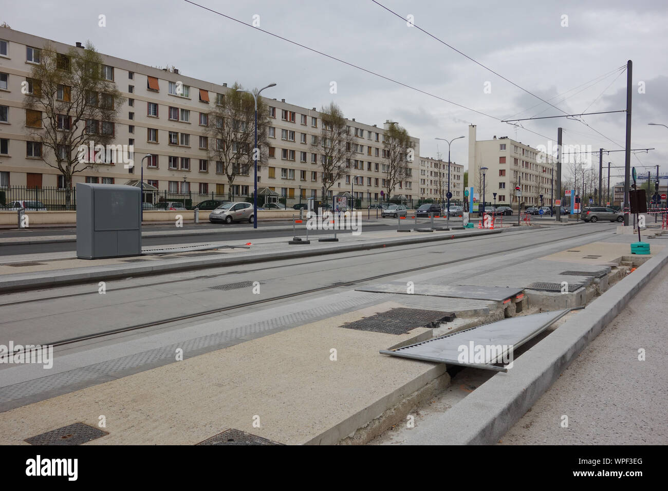 Paris, Spurbus System Translohr, T6 Stock Photo - Alamy