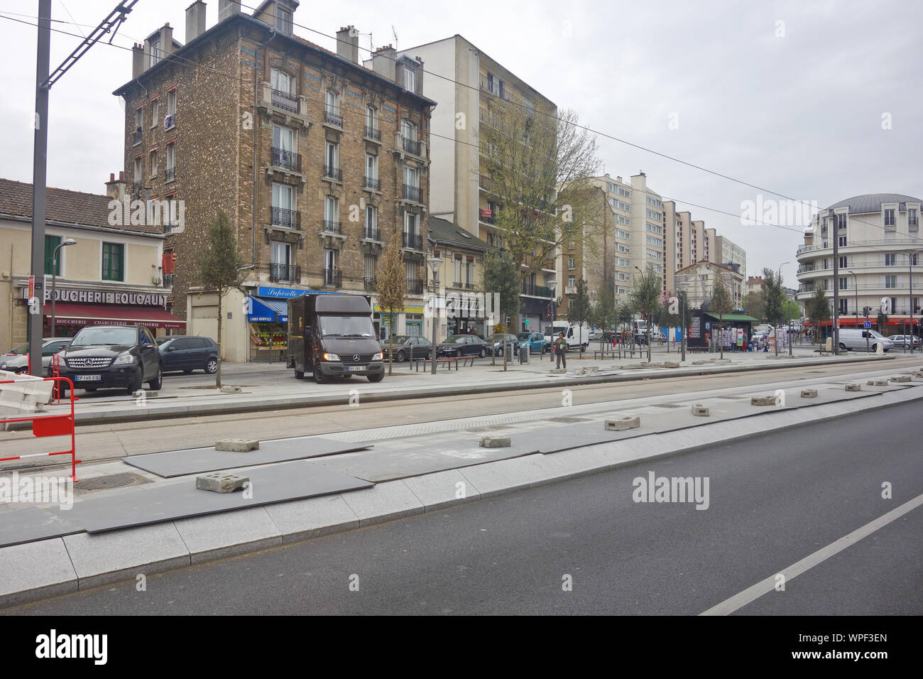 Paris, Spurbus System Translohr, T6 Stock Photo - Alamy