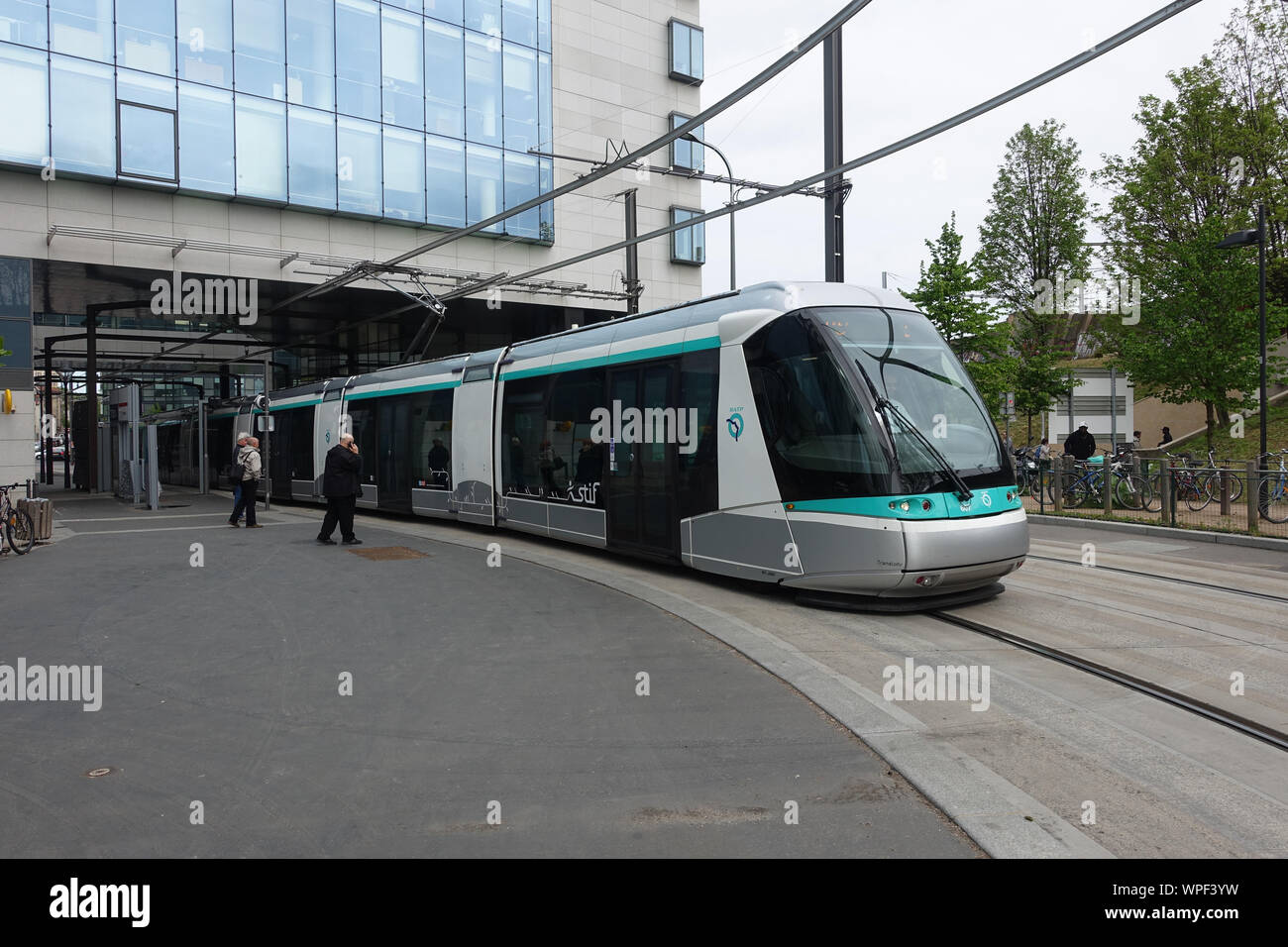 Paris, Tramway T6, Chatillon Stock Photo - Alamy