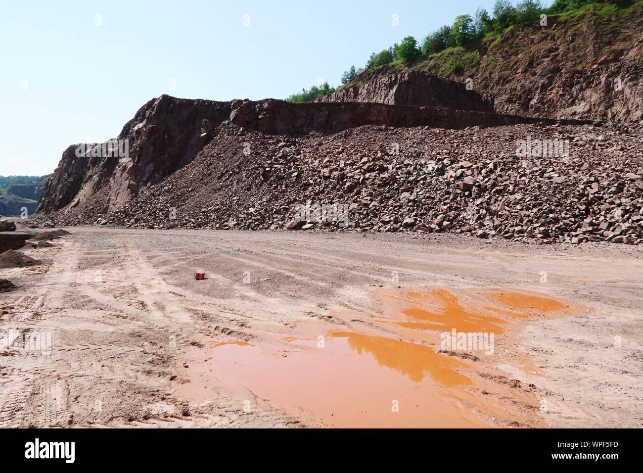 Mine road hi-res stock photography and images - Alamy