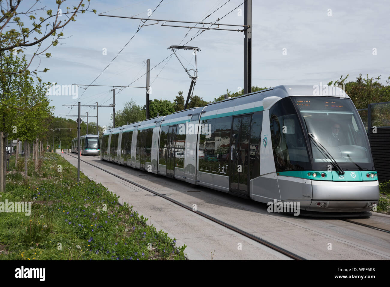 Paris, Tramway T6, Robert Wagner Stock Photo - Alamy