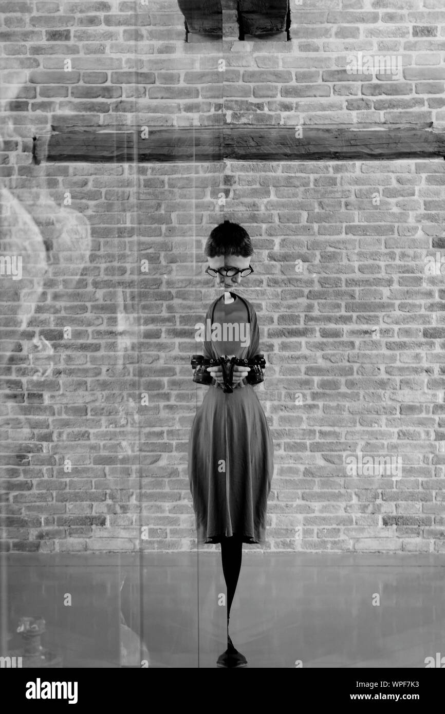 Mirror fun house hi-res stock photography and images - Alamy