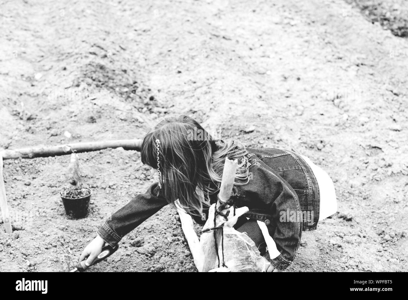 Mud view Black and White Stock Photos & Images - Alamy