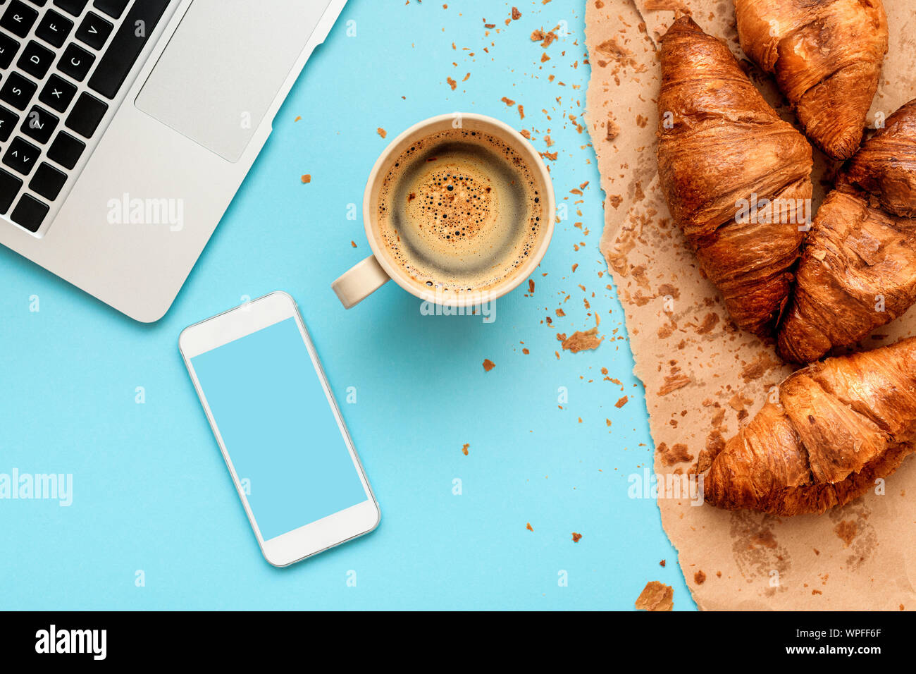 Messy breakfast table hi-res stock photography and images - Alamy