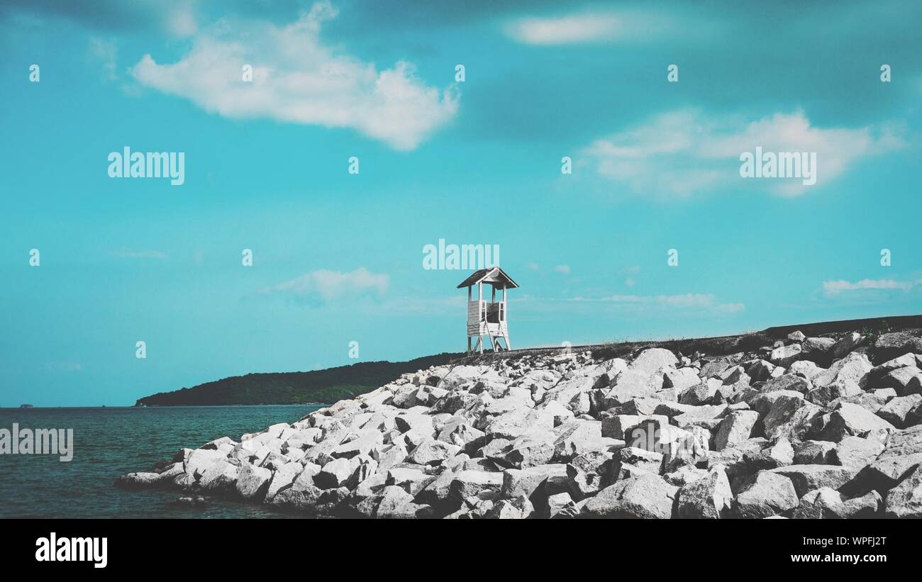 Beach tower hi-res stock photography and images - Alamy