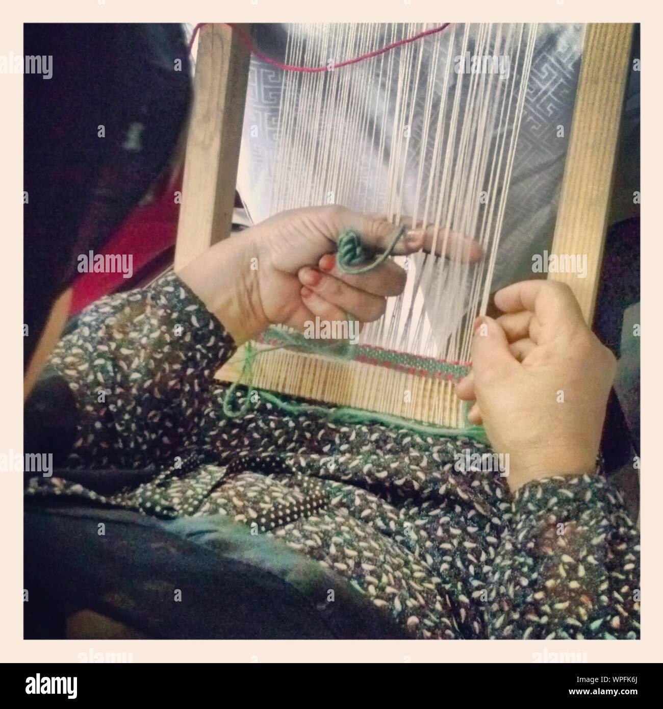 Weaving thread hi-res stock photography and images - Alamy