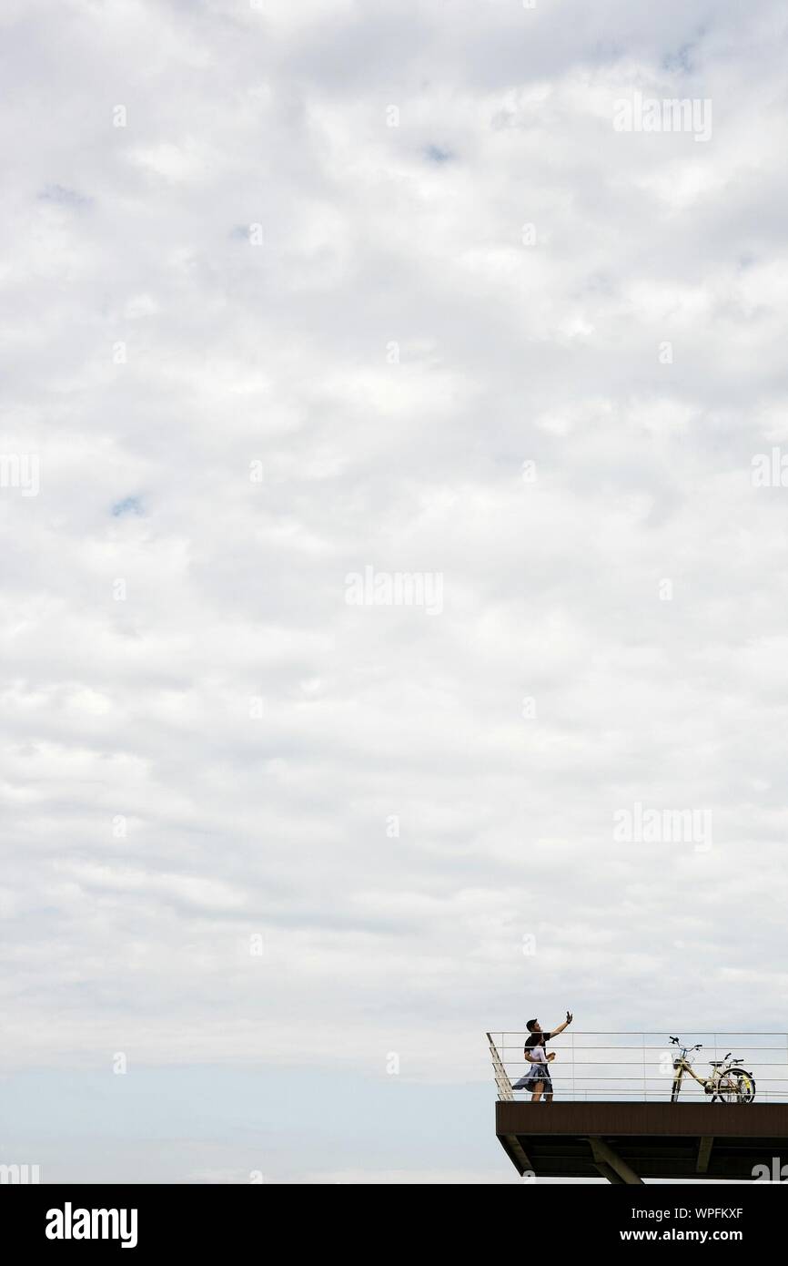 Sky observation deck hi-res stock photography and images - Alamy