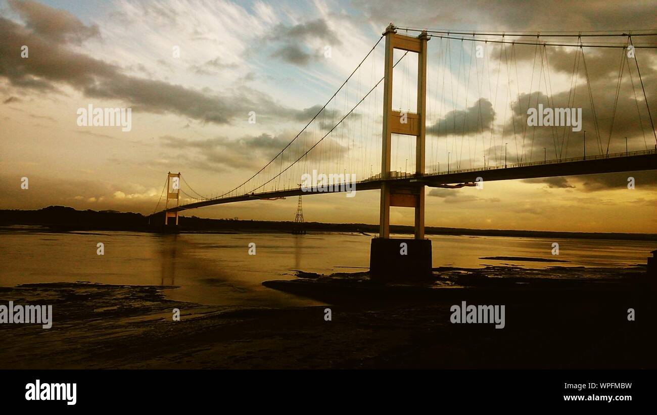 Severn sunset hi-res stock photography and images - Alamy