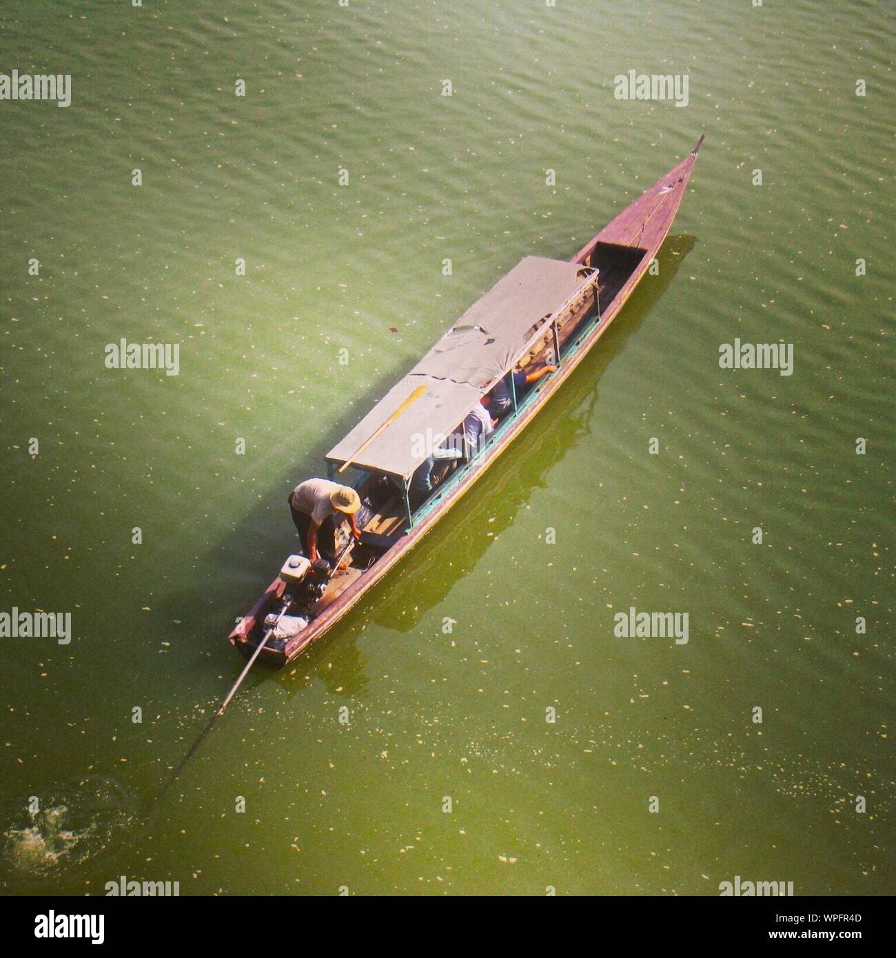 Transporting boat hi-res stock photography and images - Alamy