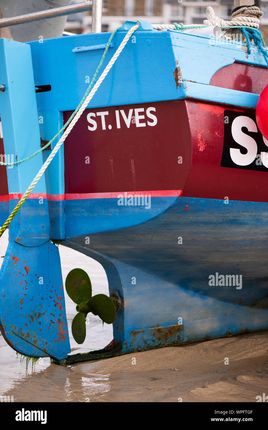 Fishing boat St. Ives number 3884 Stock Photo - Alamy