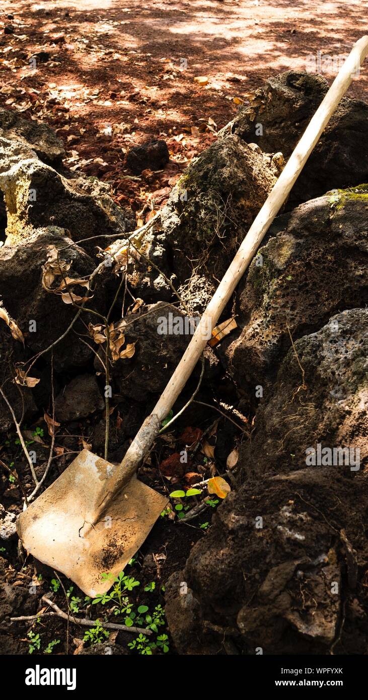 Spade object hi-res stock photography and images - Alamy