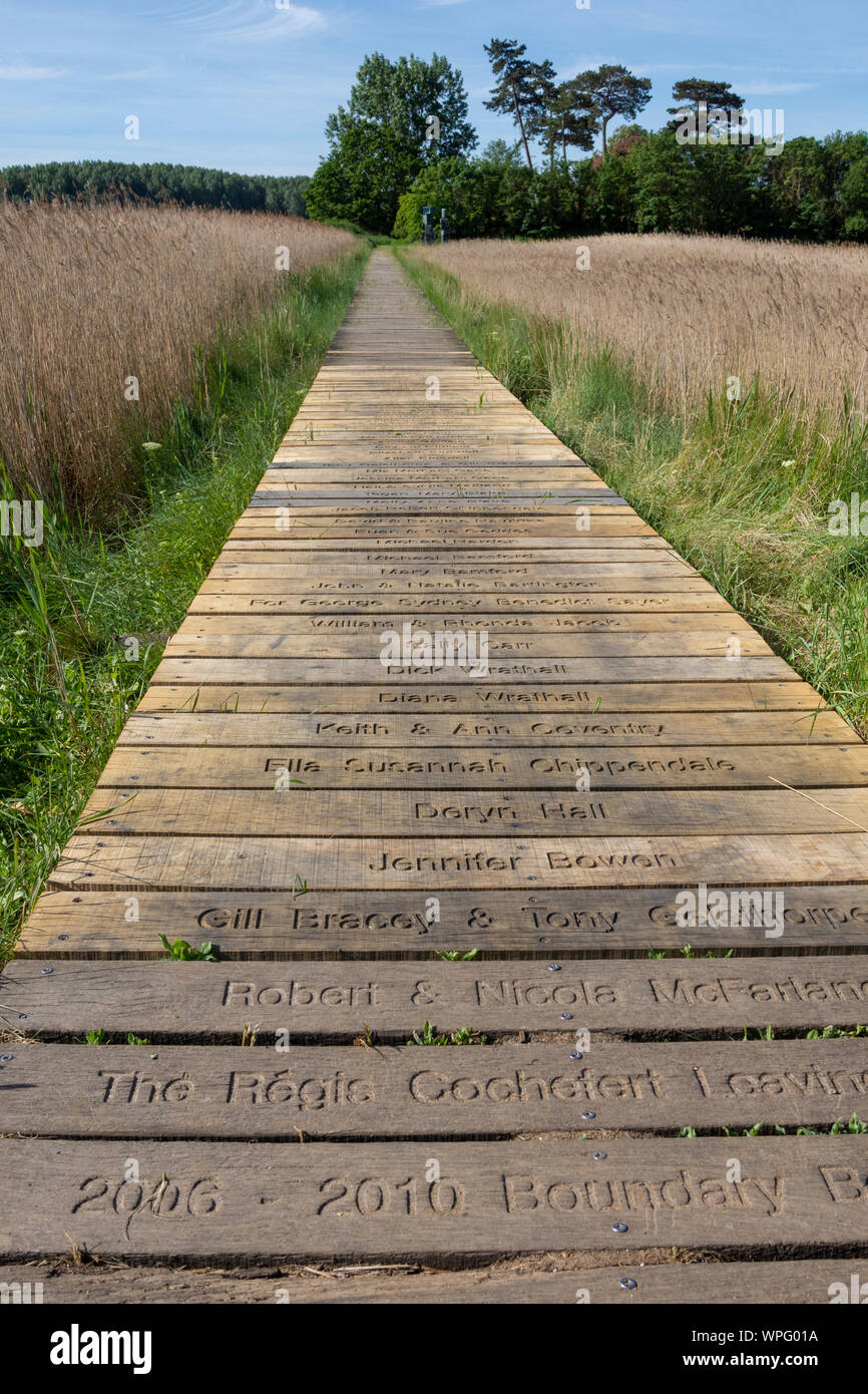 Suffolk boundary hi-res stock photography and images - Alamy