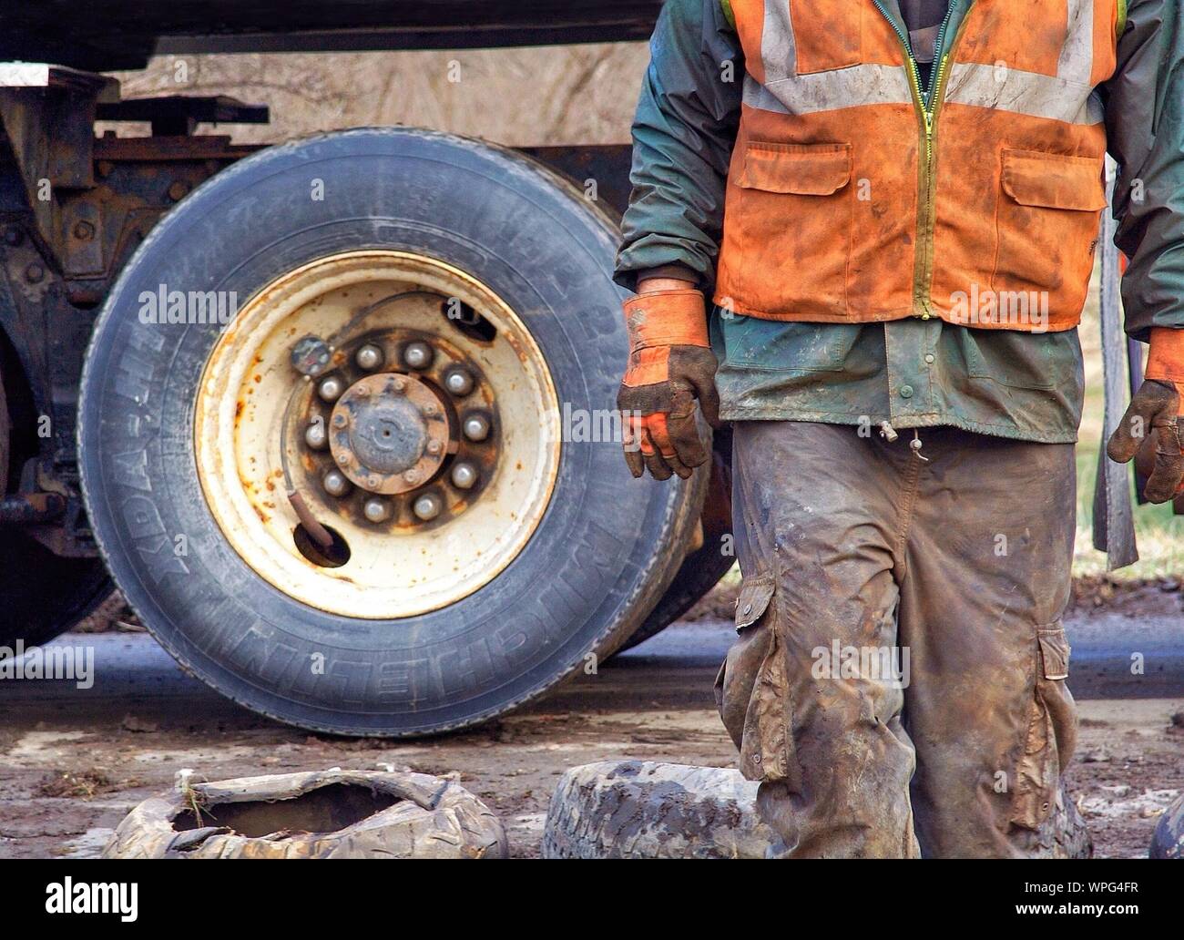 Dirty construction worker hi-res stock photography and images - Alamy