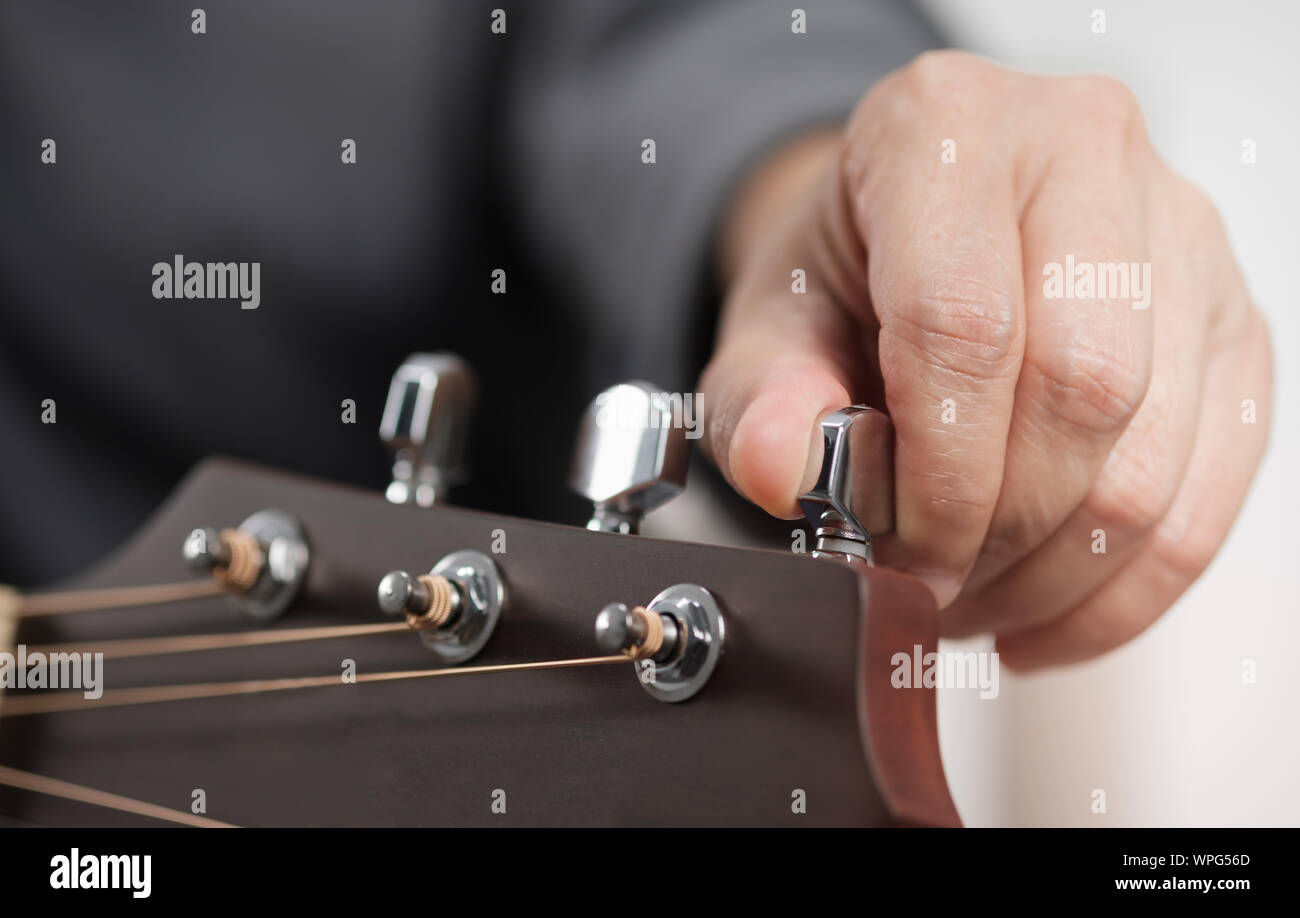 Acoustic adjust hi-res stock photography and images - Alamy