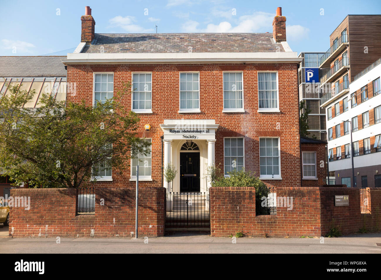 Royal society range hi-res stock photography and images - Alamy