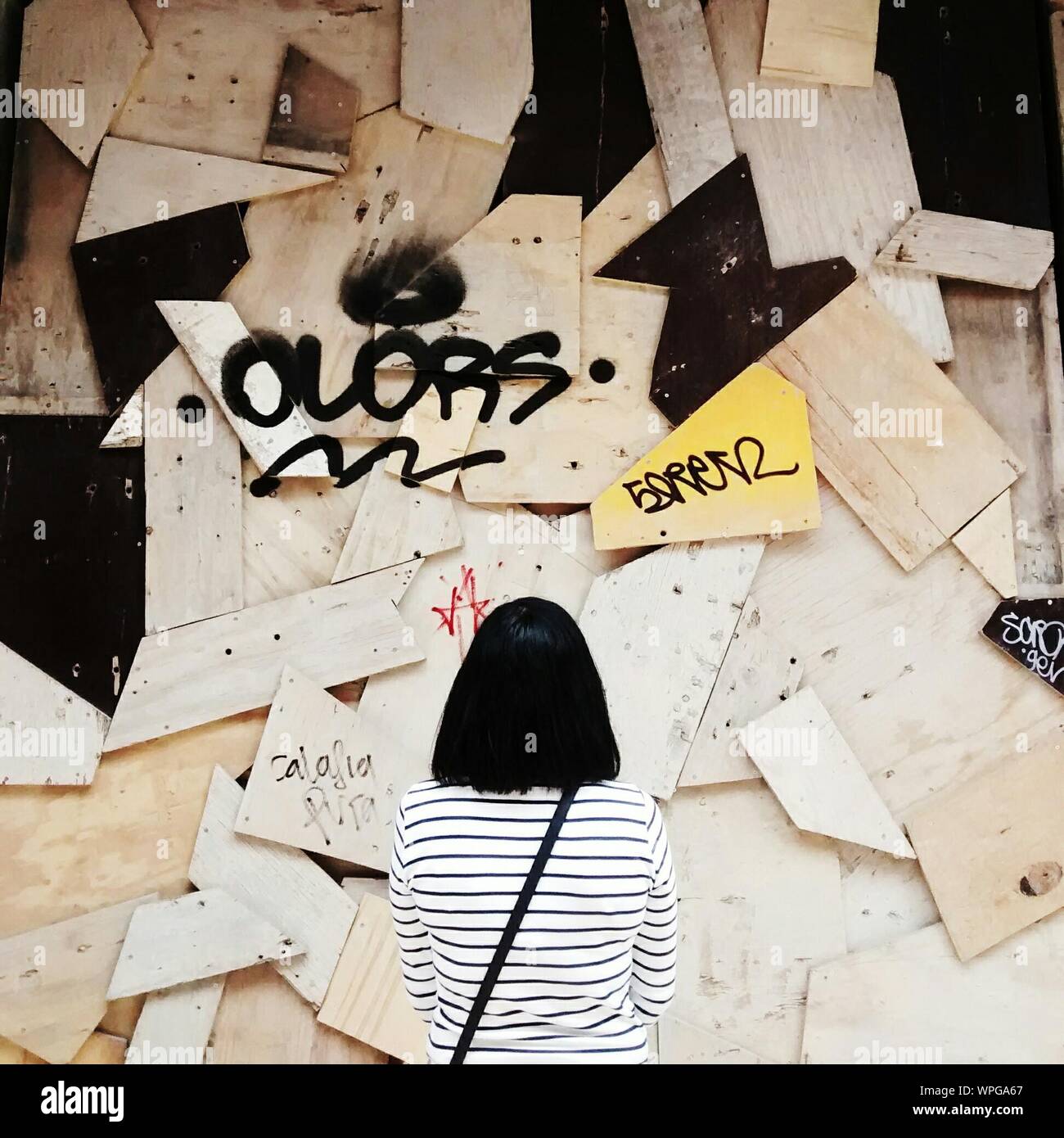 Person stuck on wall hi-res stock photography and images - Alamy