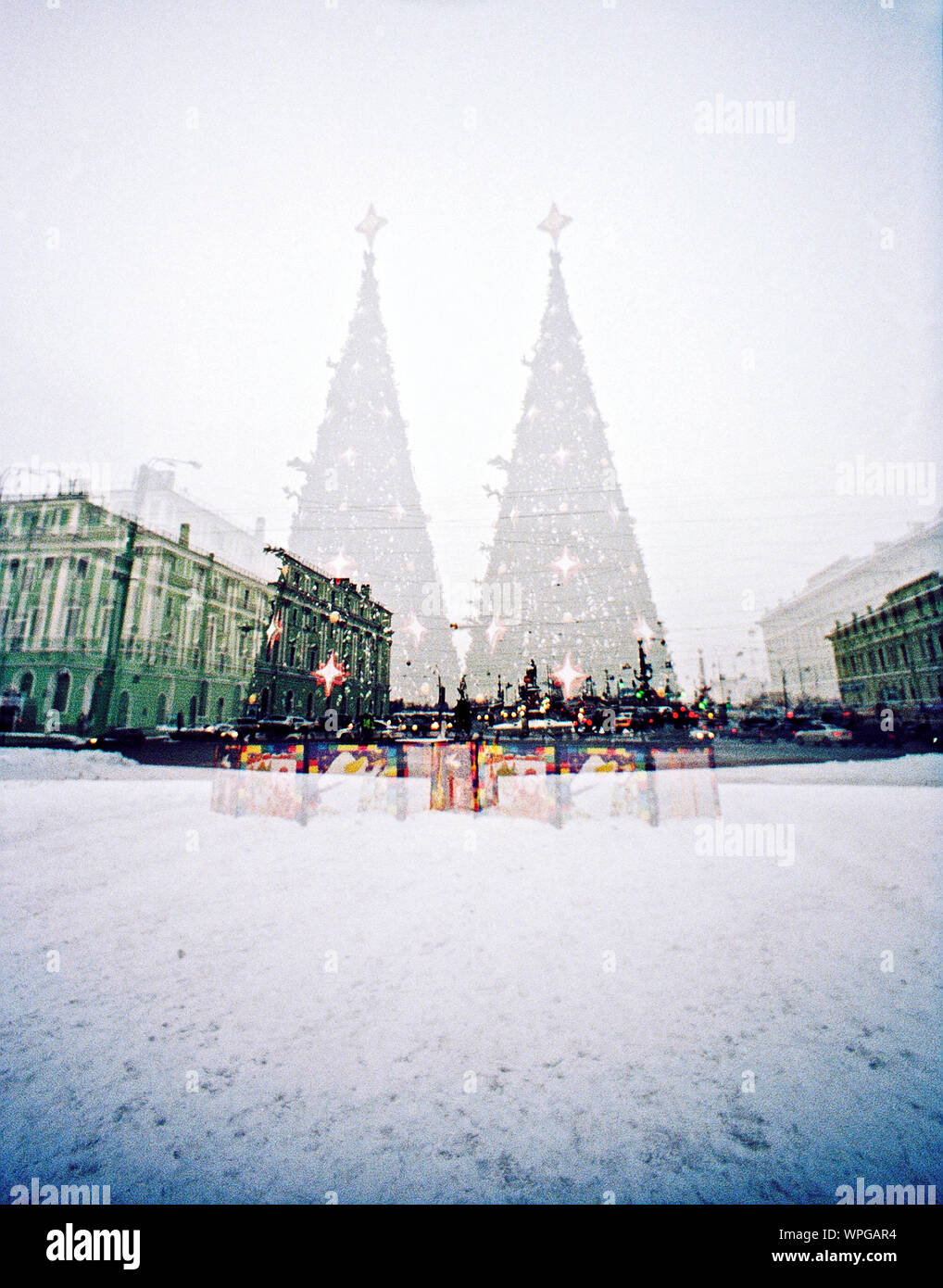 Covered structures hi-res stock photography and images - Alamy