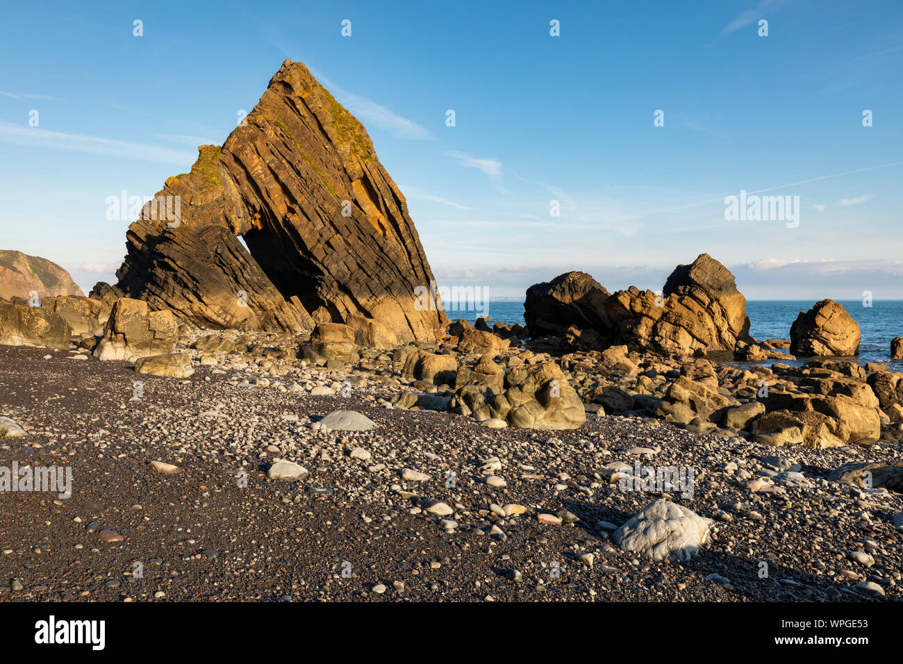 North devon coast rock formation hi-res stock photography and images ...
