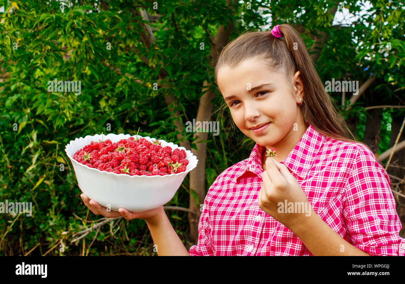 Teen Eat Fruit Garden High Resolution Stock Photography and Images - Alamy