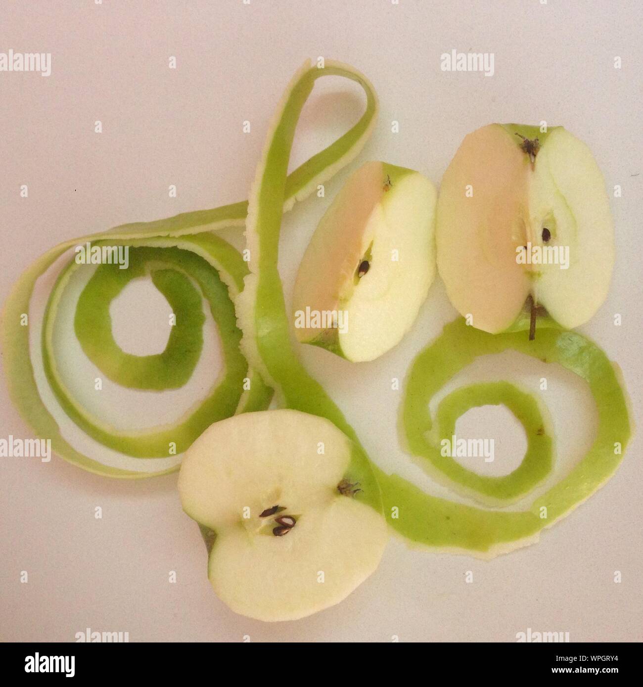 Apple Peeling Stock Photos & Apple Peeling Stock Images - Alamy