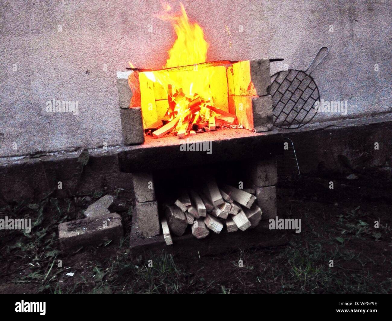 Burning wall hi-res stock photography and images - Alamy