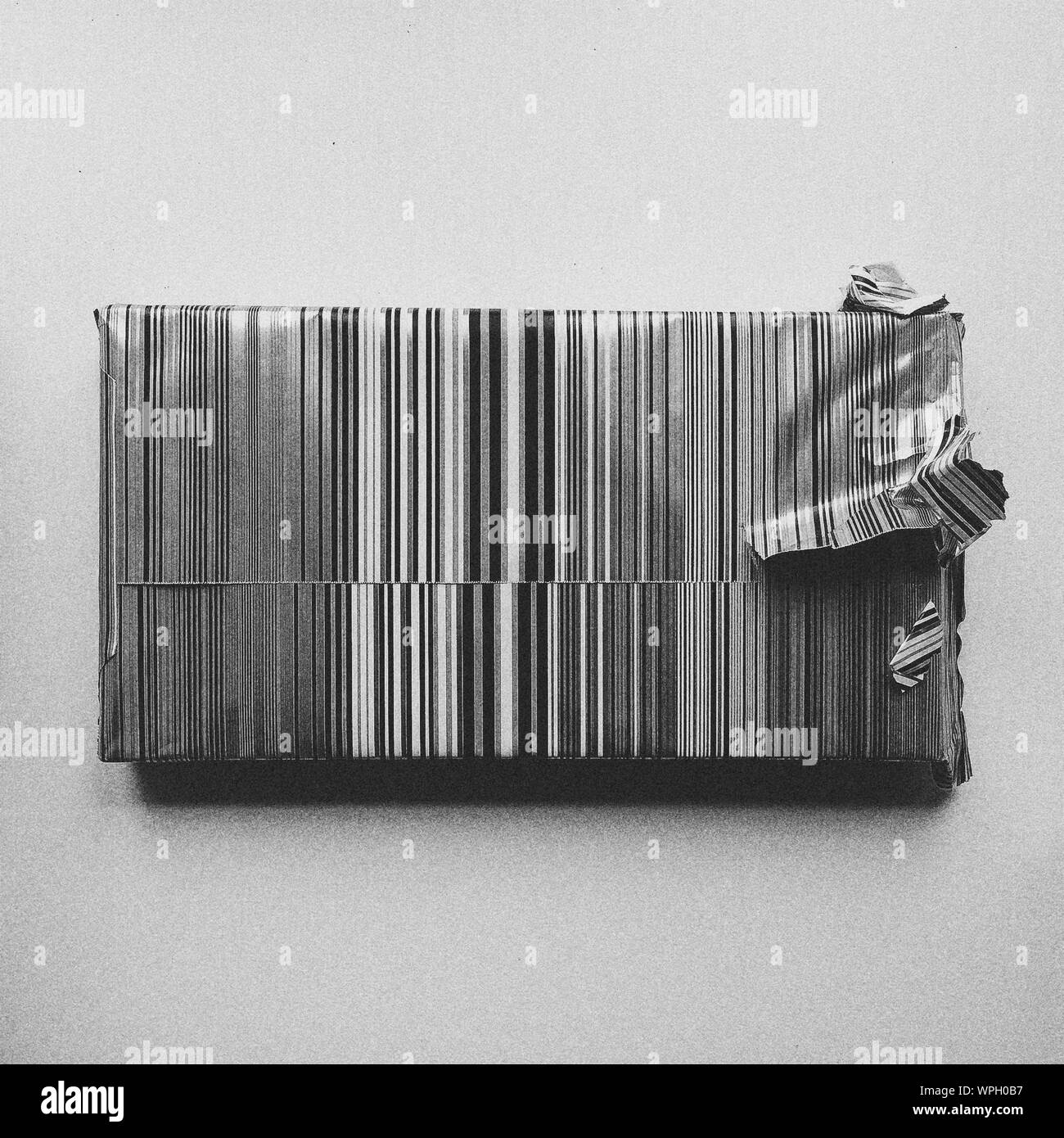 Object partially hi-res stock photography and images - Alamy