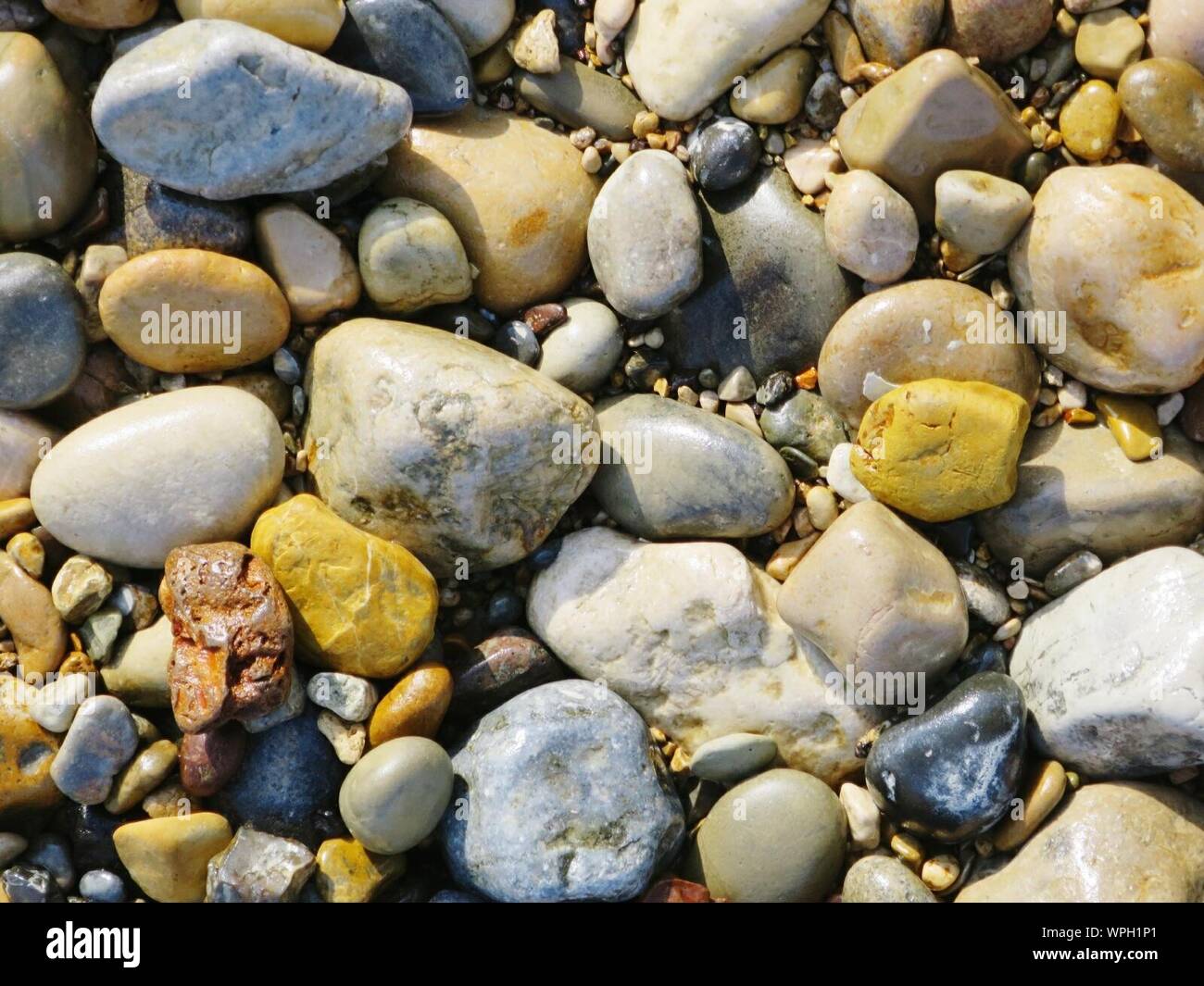 Large grey smooth pebbles hi-res stock photography and images - Alamy
