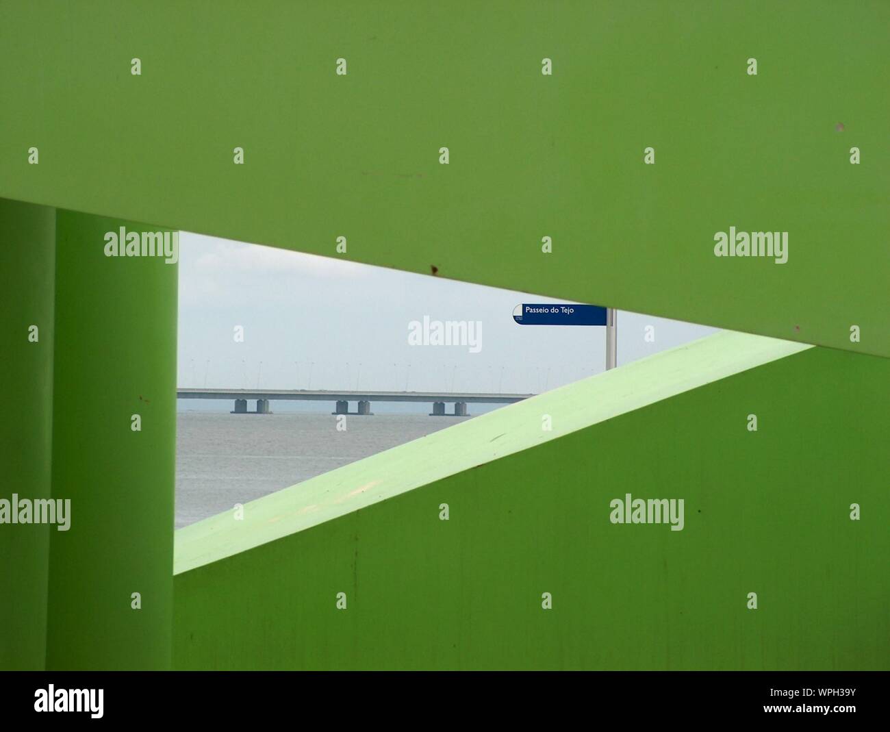 Green railing hi-res stock photography and images - Alamy