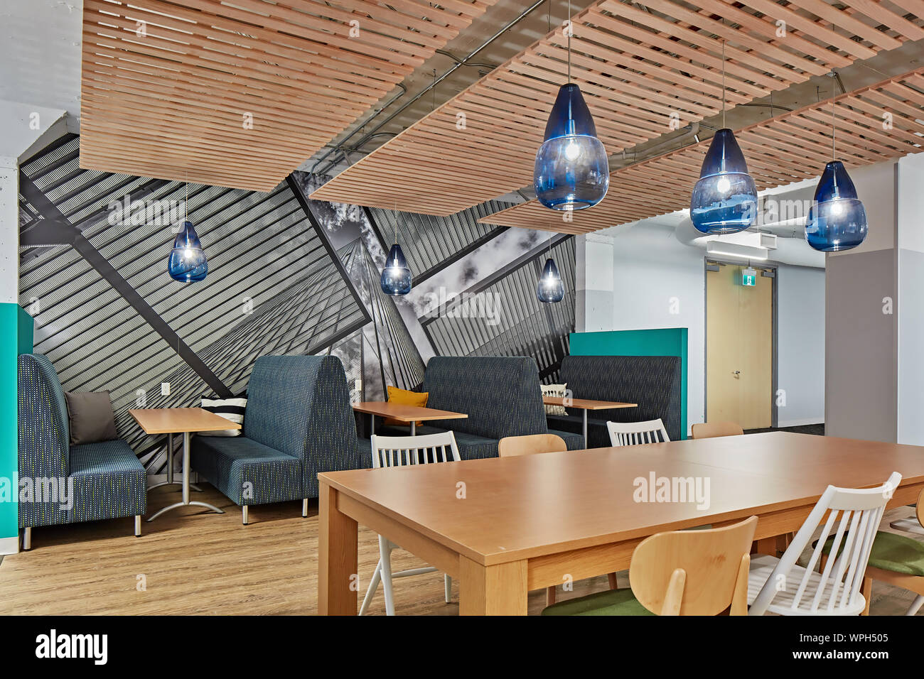 Office renovation hi-res stock photography and images - Alamy