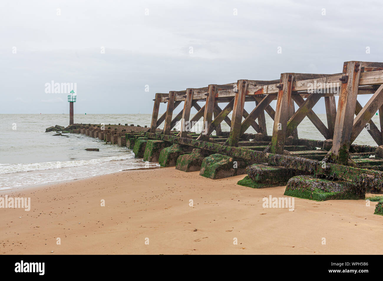 landguard point felixstowe suffolk uk old wooden pier Stock Photo - Alamy