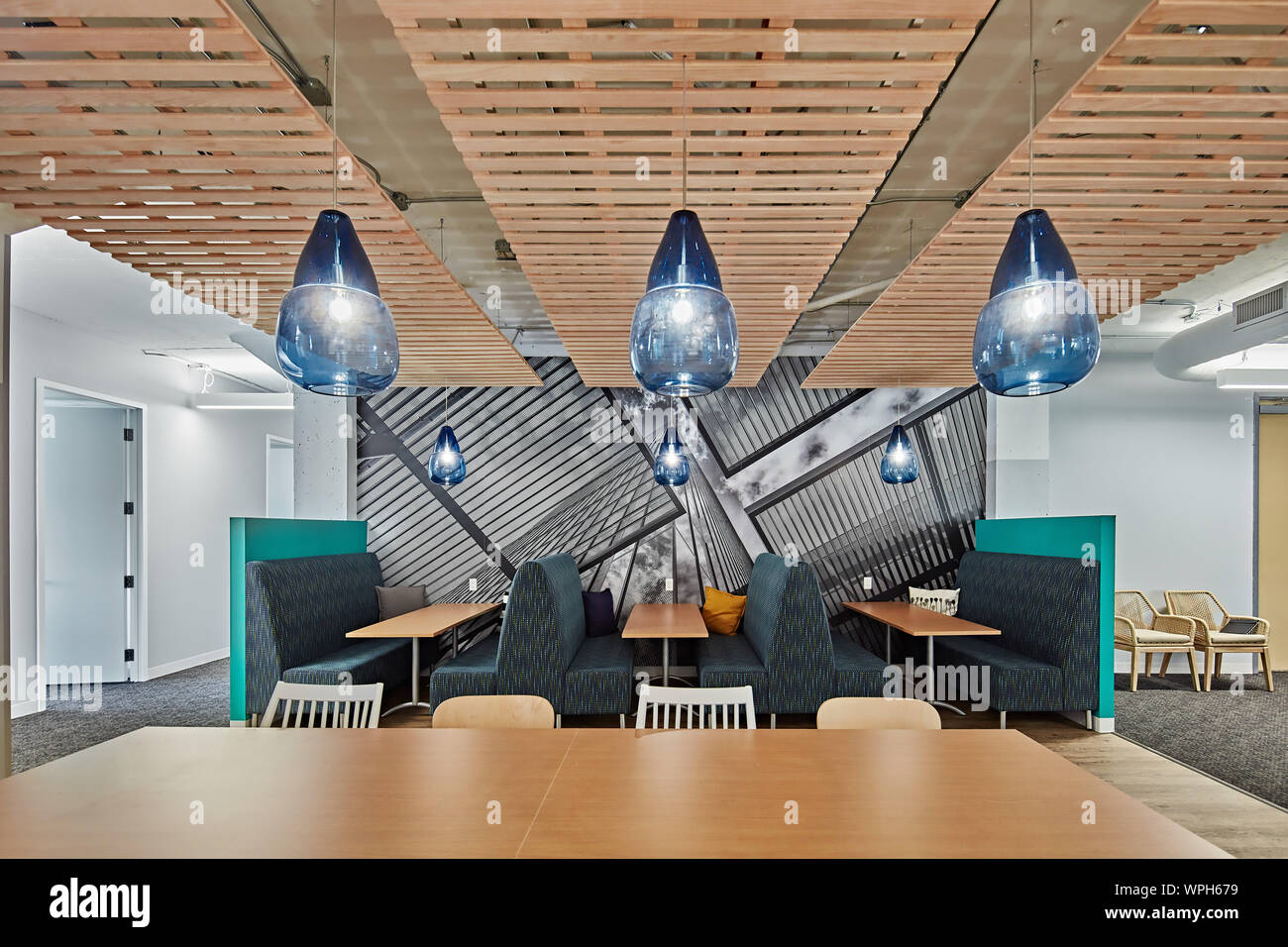 Office renovation hi-res stock photography and images - Alamy