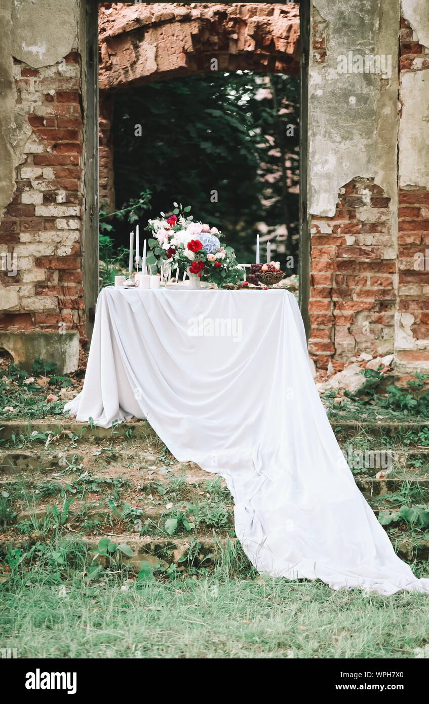 place for a romantic rendezvous in the ruins of an old castle Stock ...