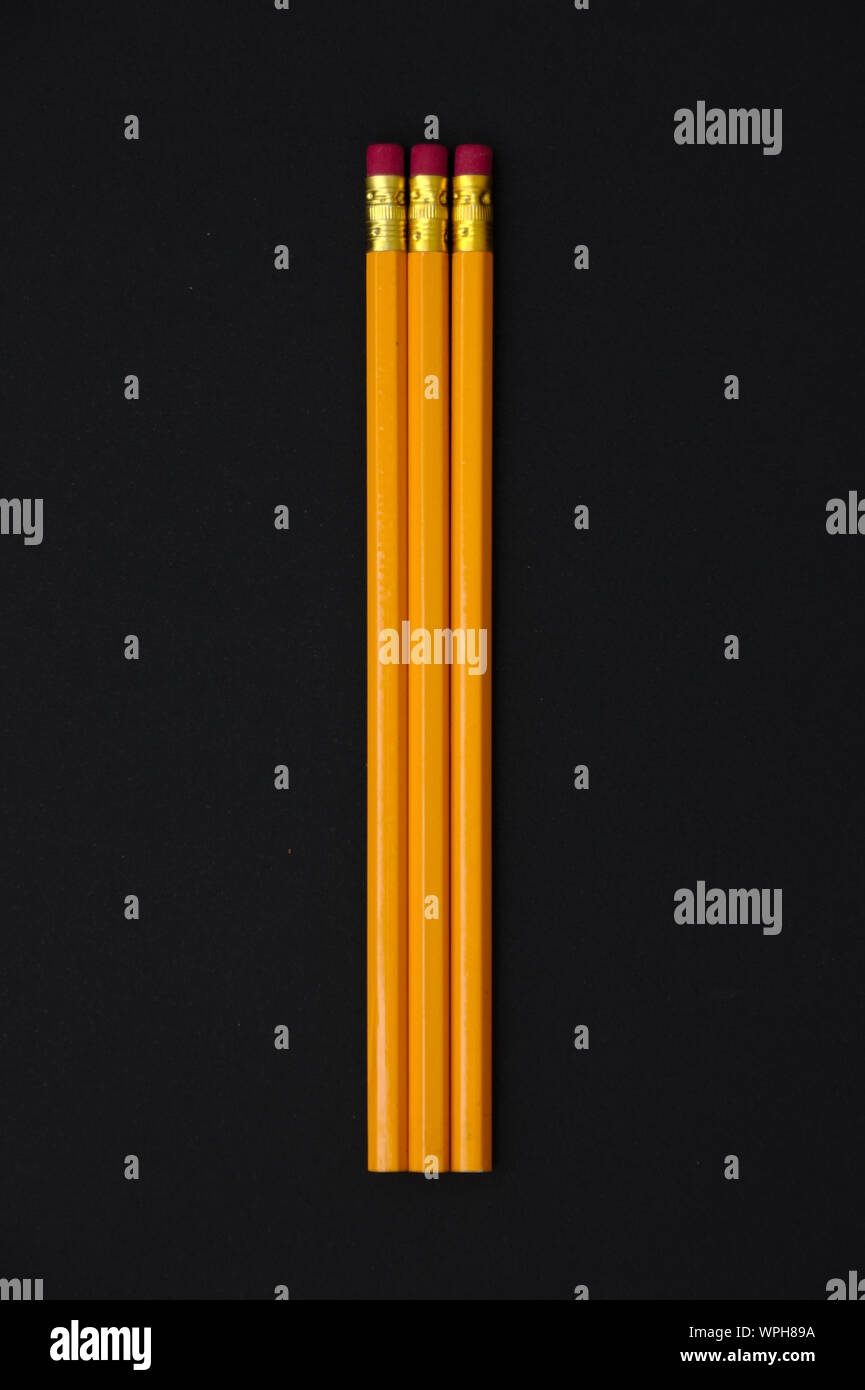 yellow standard pencils Stock Photo - Alamy