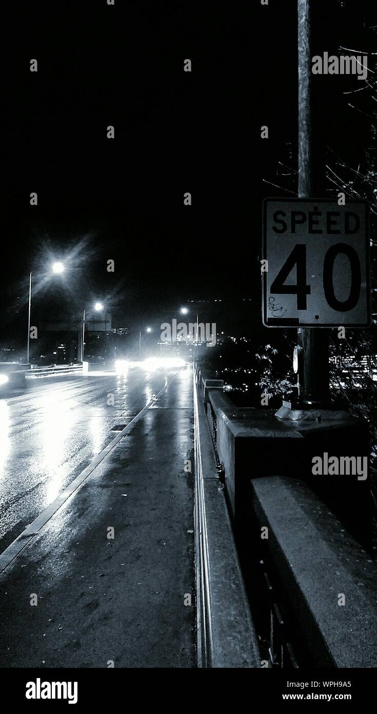 Speed of light sign hi-res stock photography and images - Alamy