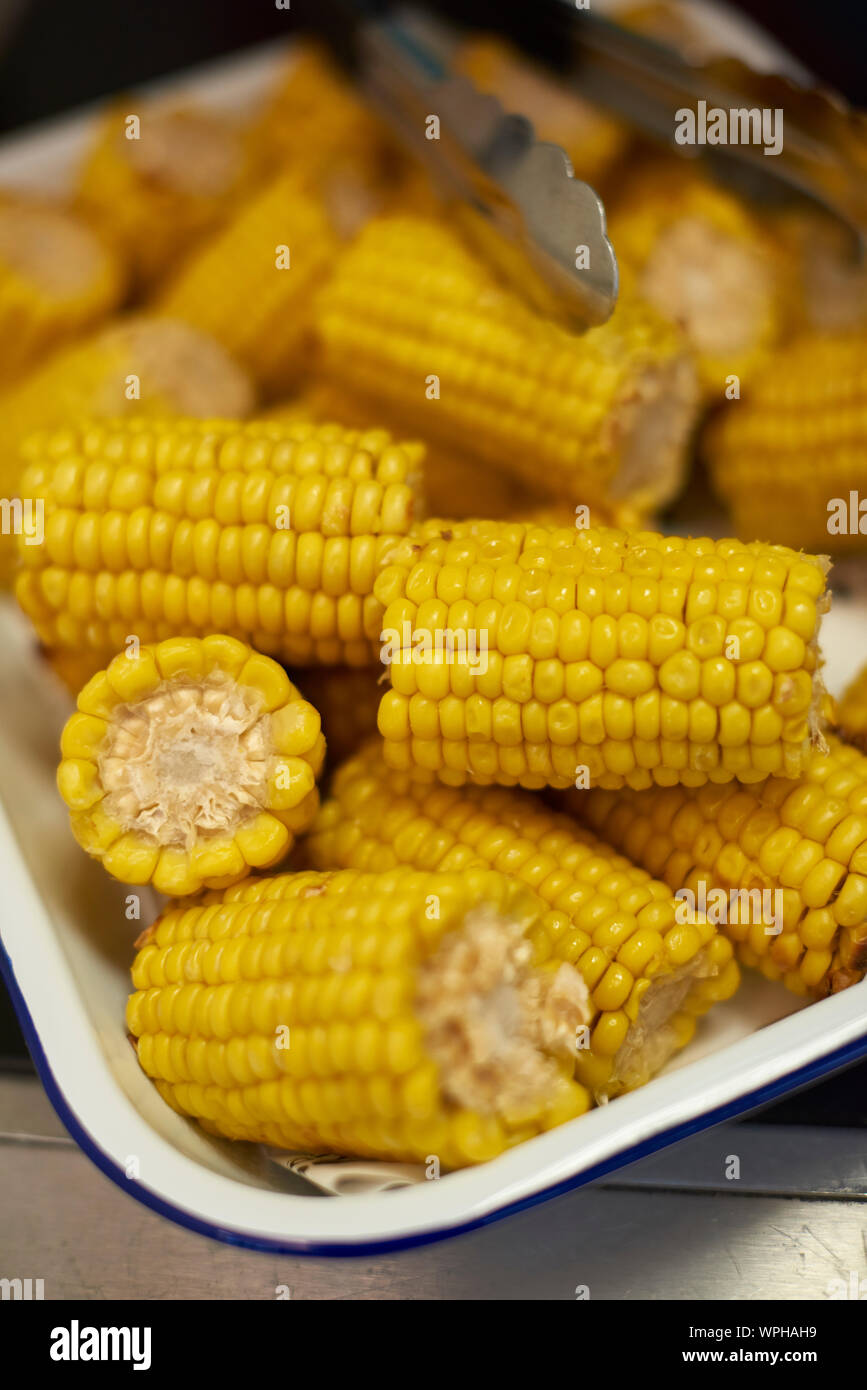 corn on the cob Stock Photo - Alamy