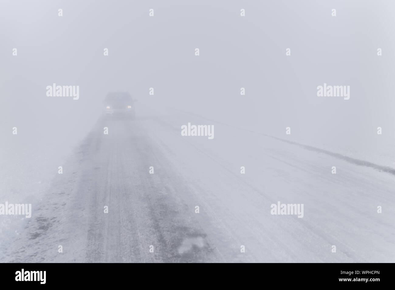 Car fog accident hi-res stock photography and images - Alamy