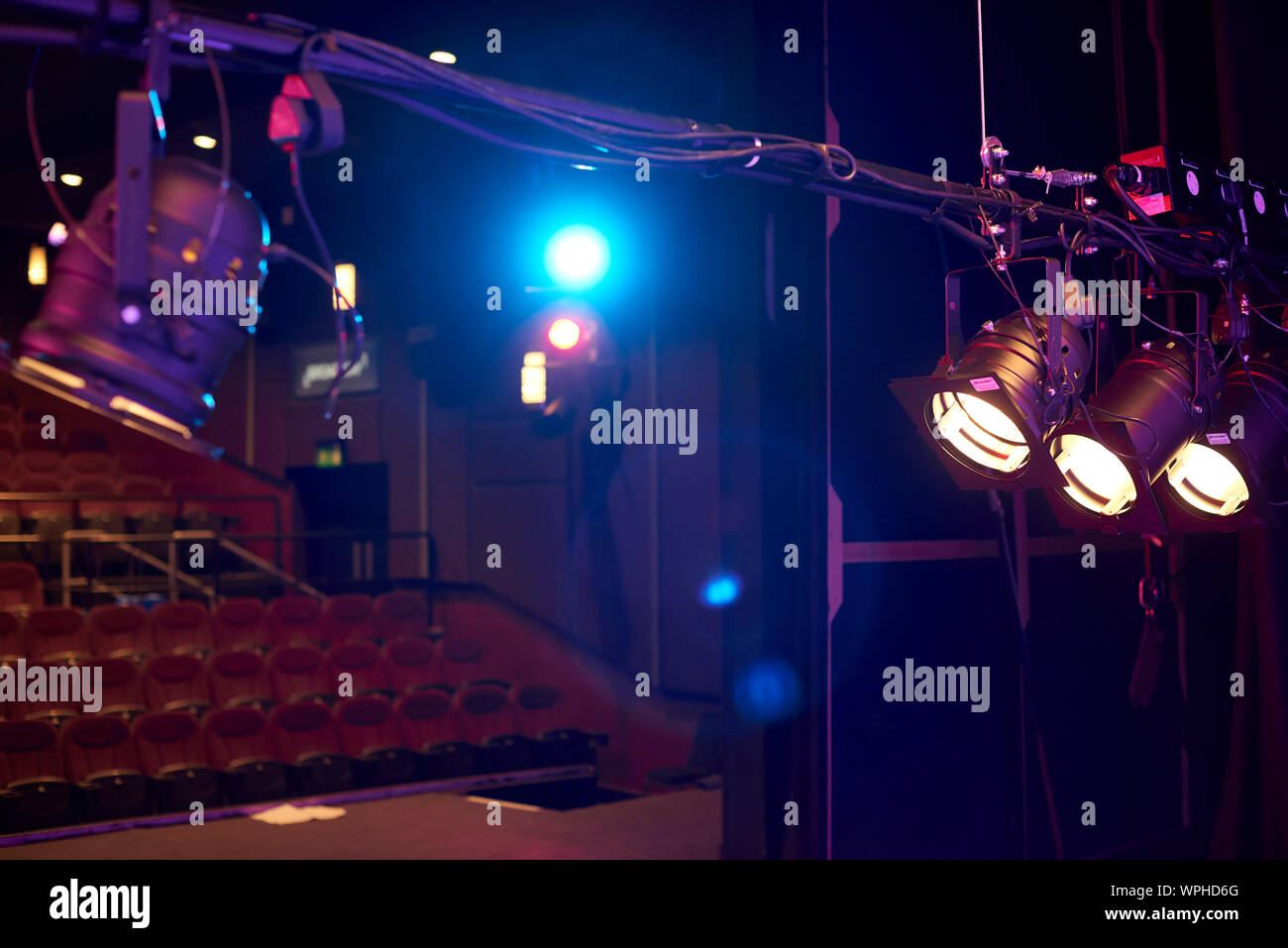 Stage Spotlight Actor Stock Photos & Stage Spotlight Actor Stock Images ...